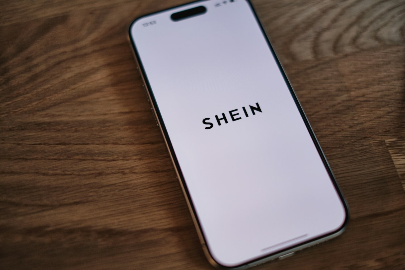 SHEIN（シーイン）とは？なぜ安いのか？激安通販の正体を徹底解剖 - K2J