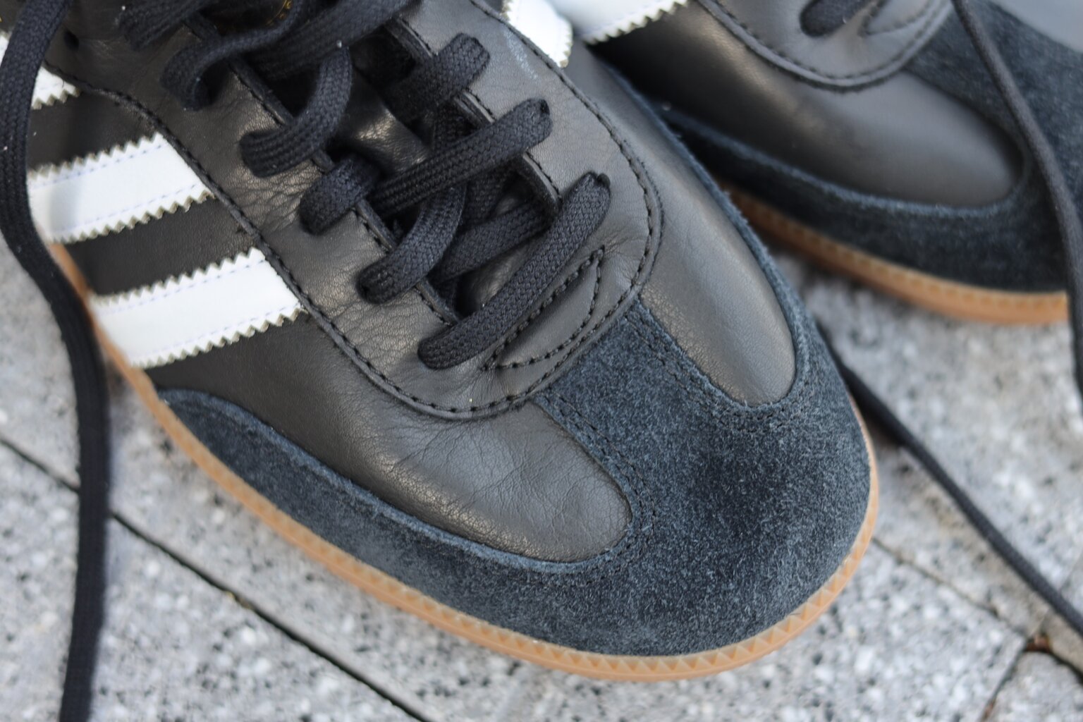 アディダスのサンバDECONとは？サイズ感・履き心地を徹底レビュー - K2J